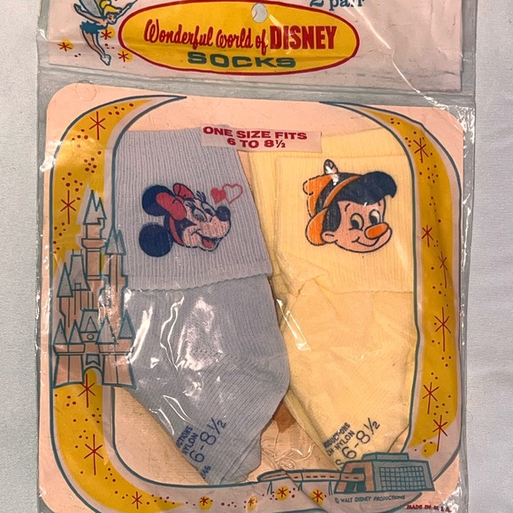 Disney | Shoes | New Vtg Kids Wonderful World Of Disney Socks Minnie ...